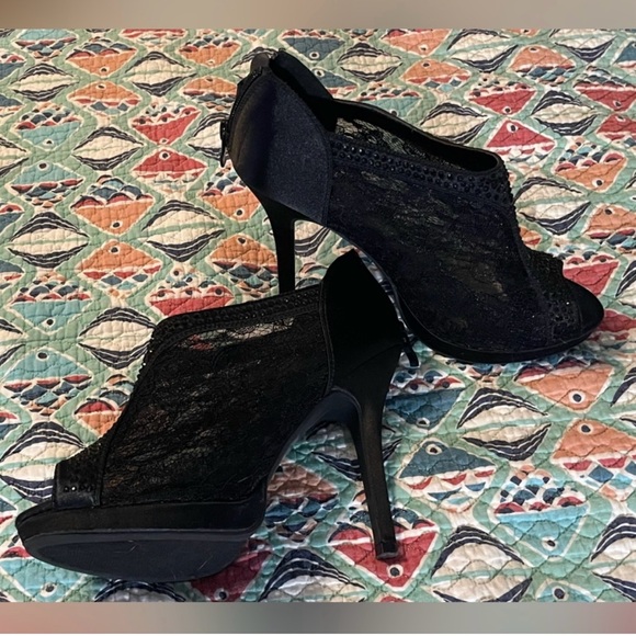David's Bridal | Shoes | Davids Bridal Black Wedding Heels | Poshmark